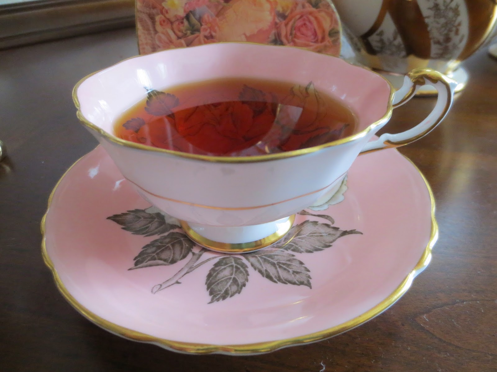 Karen's Cottage and Castle: A Coral Tea by the Settee